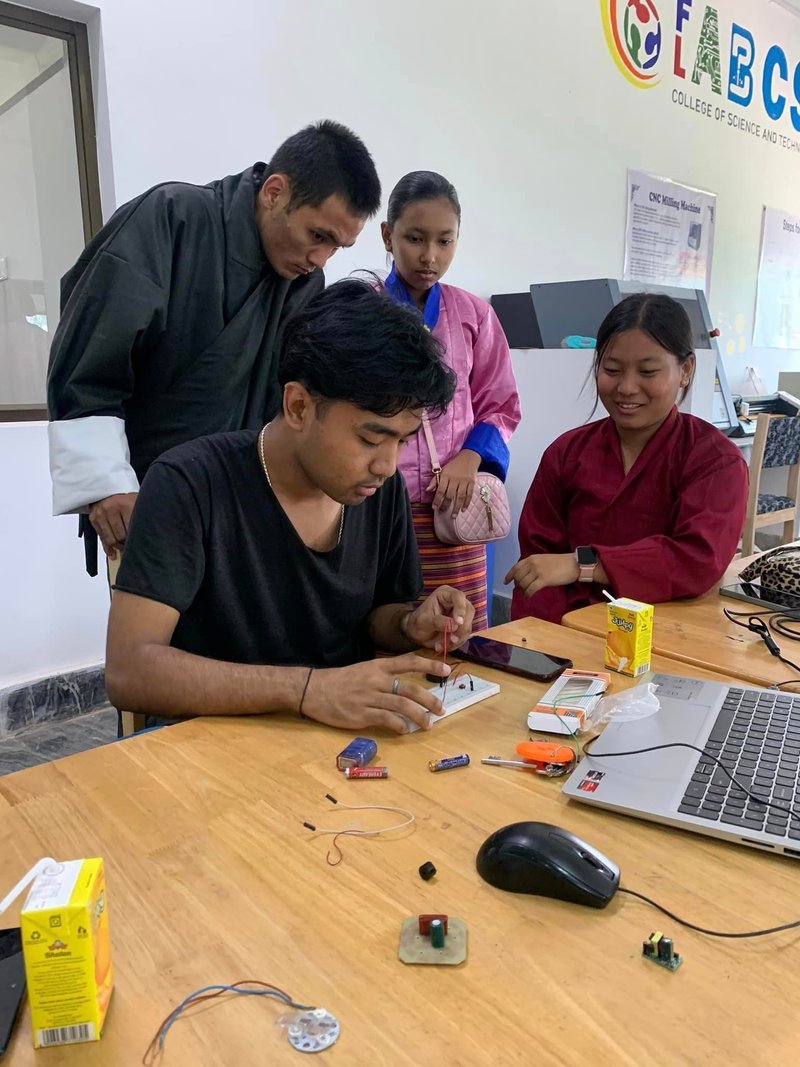 【雑感】同じ対象者、かぶる支援プログラム｜山田浩司＠FabLab CST