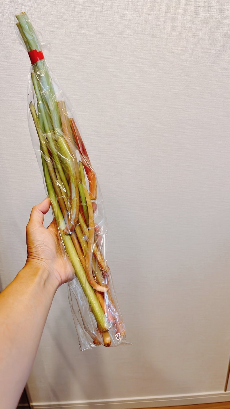 ルバーブでジャムづくり♡｜−25kg看護師のファスティングのある暮らし| Tomoe