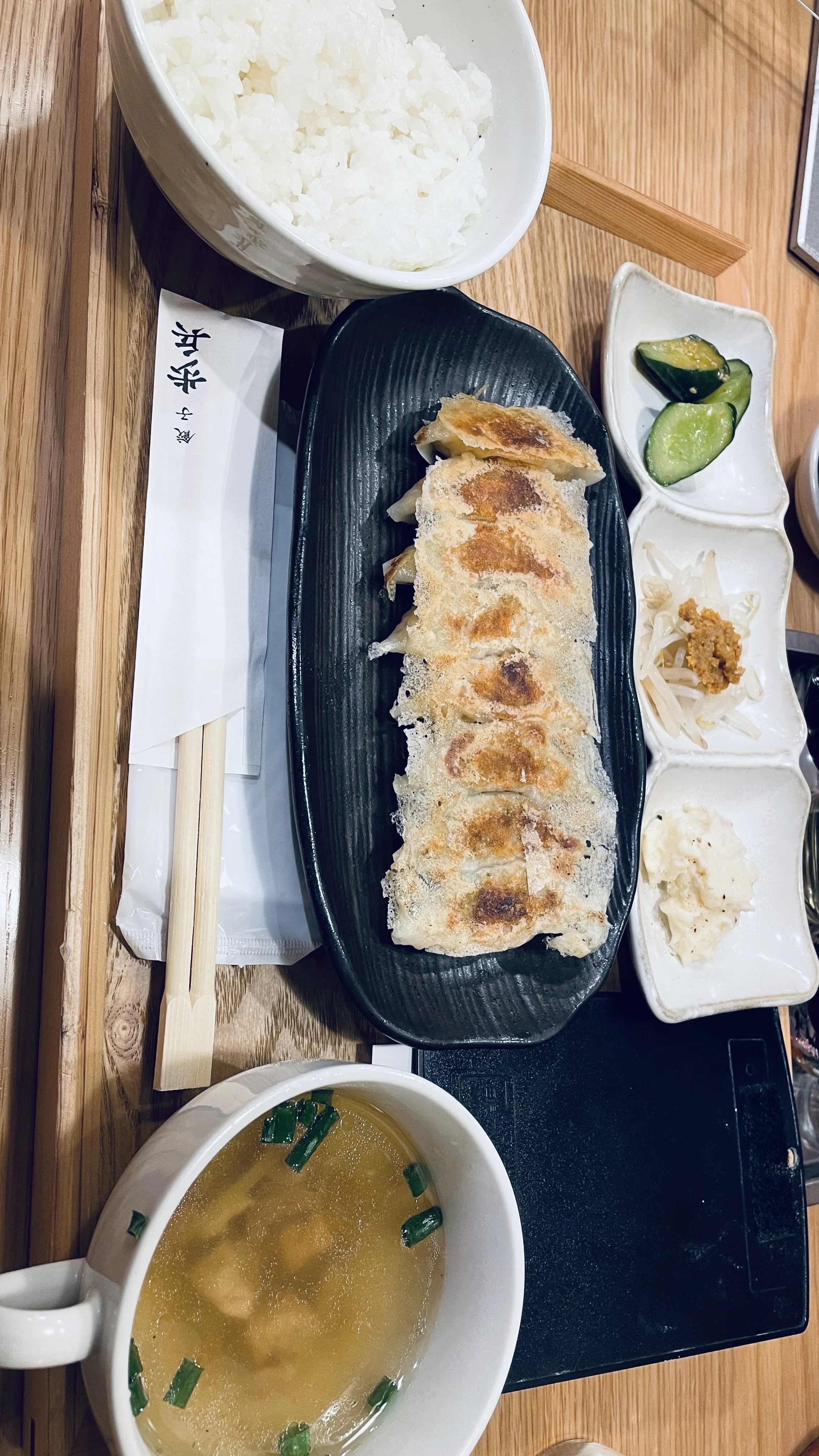歩兵の餃子が不評だなんて聞いたことがない｜MIKI-ISO