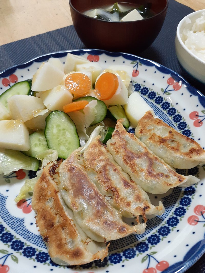 『餃子』(塩分1.4g)｜guttyo