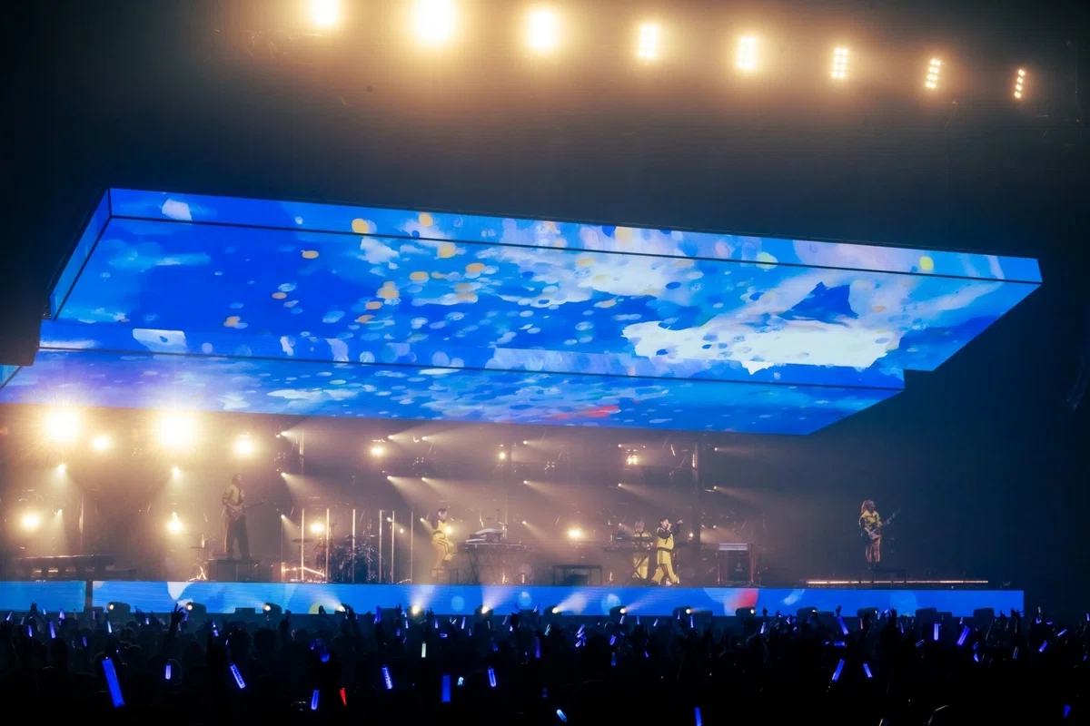 宇宙船から見えた、手作りの夢の世界 | YOASOBI ARENA TOUR 2023 “電光石火” 神奈川 追加公演Day2公式レポート ...