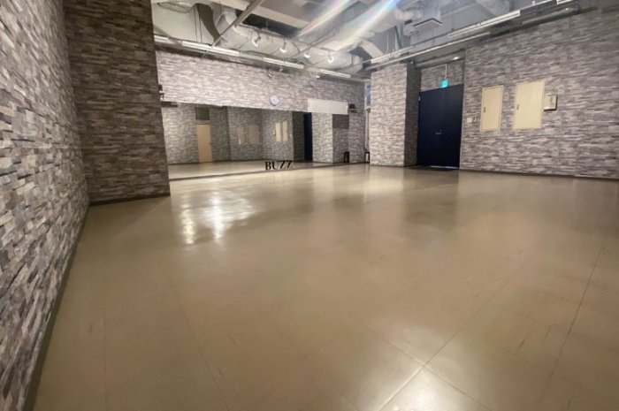 [20人~29名]大型スタジオ -レンタルスタジオBUZZ-｜STUDIO BUZZ -レンタルダンススタジオ-