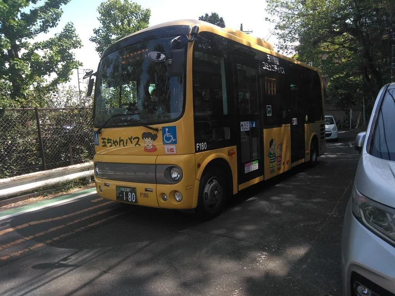 境界を掠めるバス／都県境編115／玉川学園・奈良北団地周辺｜根古屋μ座衛門 0407
