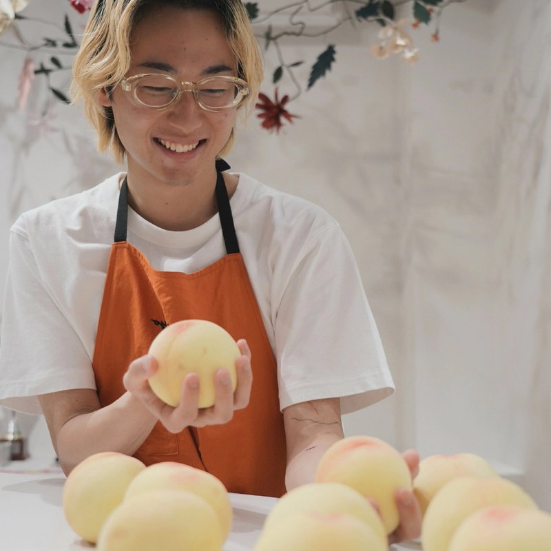 あら川の桃が届きました！｜OtsukaYosuke 大塚陽介