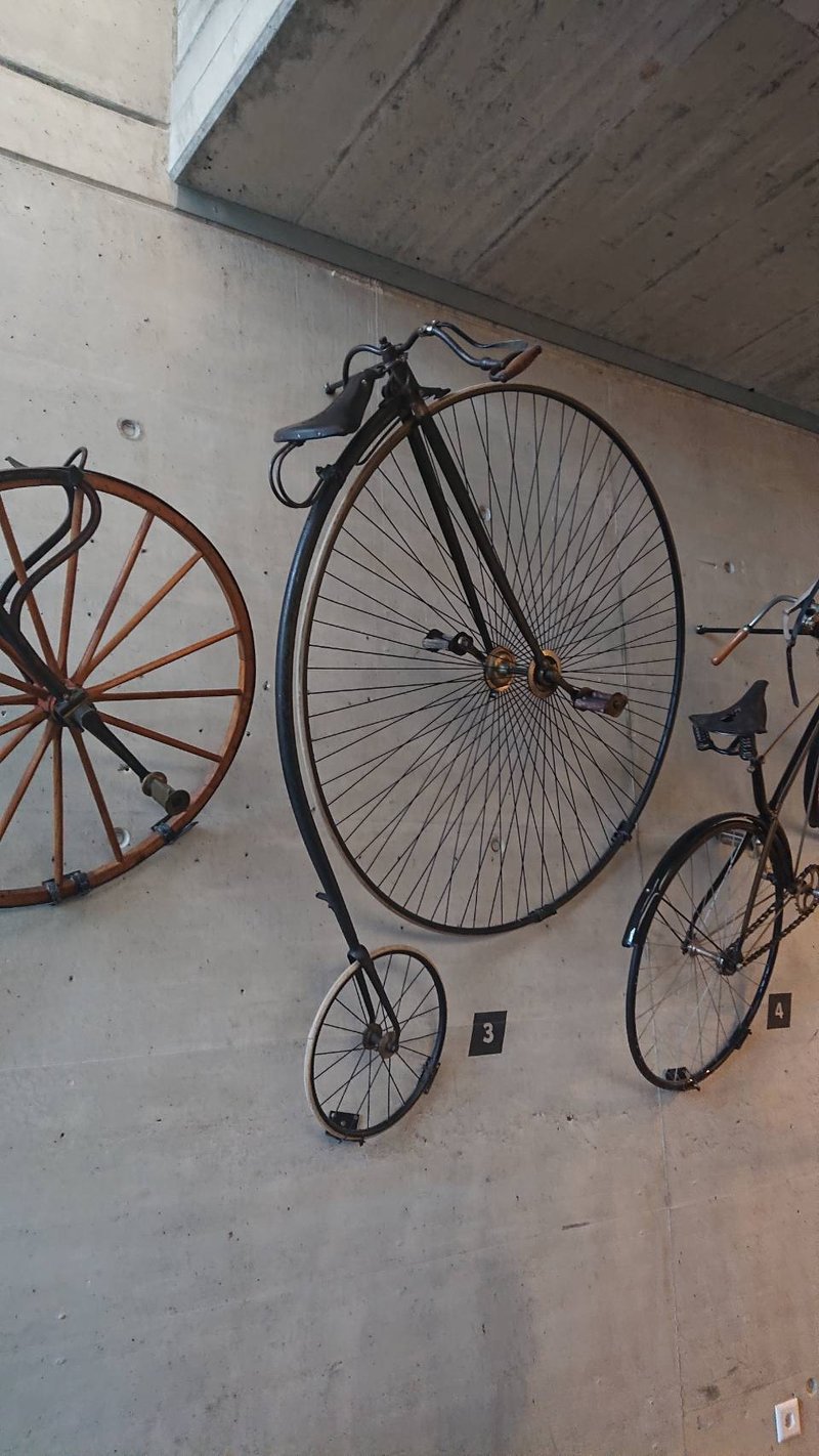 AISTS 訪問編 ♯5 UCI ～恐怖のトラックレース体験～｜Sanada Keijiro