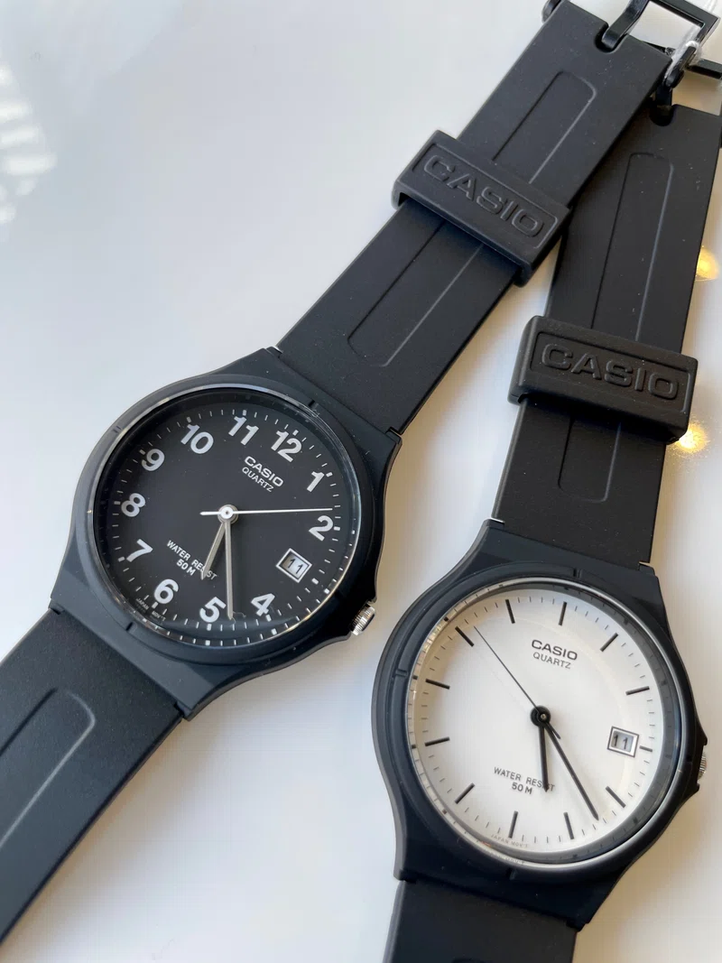 Cheap and Nice Watches !｜インテリアショップ APARTMENT