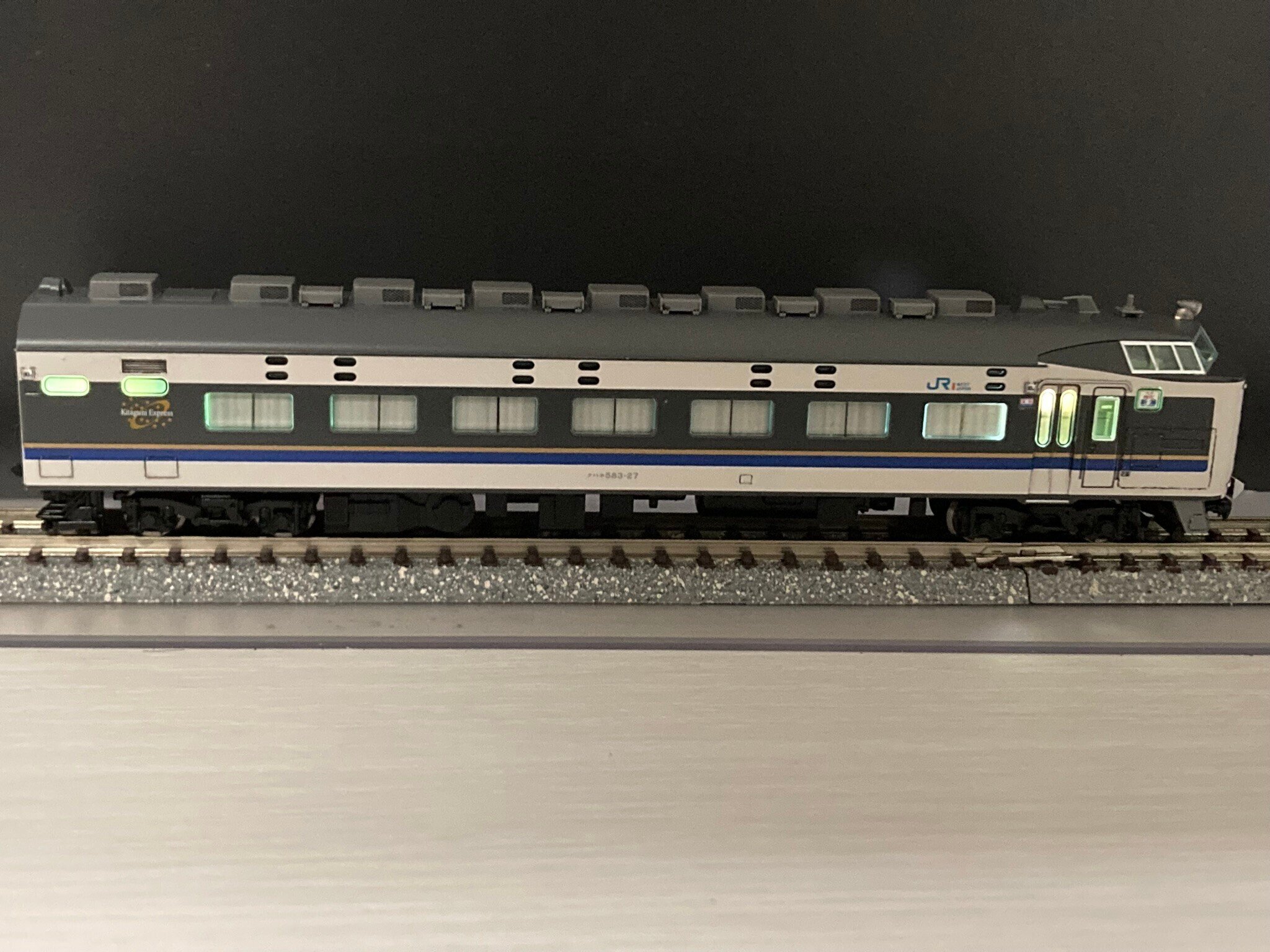 寝台車の室内灯 TOMIX 583系きたぐに|ひとやまき 寝台車の室内灯 TOMIX 583系きたぐに|ひとやまき