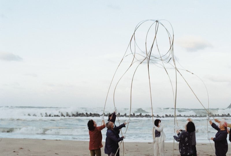 〈8人の蛸みこし〉｜noguchi tappei