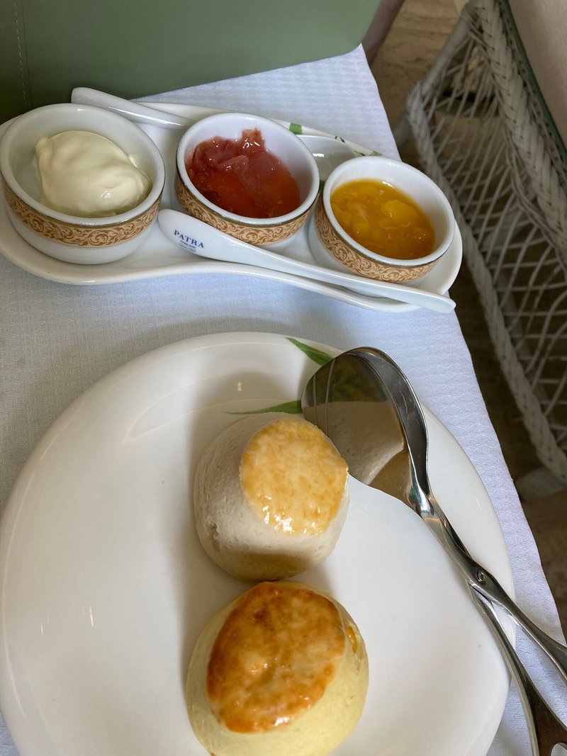 【タイ生活】駐妻の憧れ!? マンダリン・オリエンタル・バンコクのTHE AUTHOR'S LOUNGEでアフタヌーンティー｜a-chan