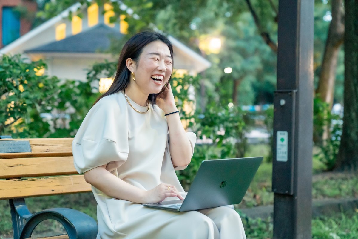 「新卒で入社した大手外資コンサルからスタートアップに参画。社員第一号の彼女がCREATIPに入社した理由」｜creatip_jp