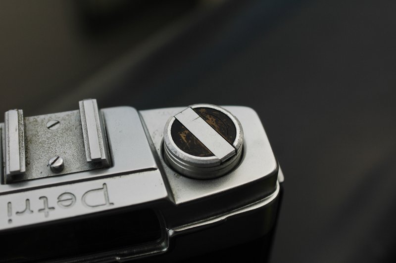 PETRI HALFを修理して撮影｜Sven.