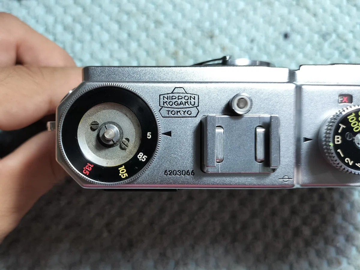 Nikon SPの分解｜フィルムカメラ修理のアクアカメラ