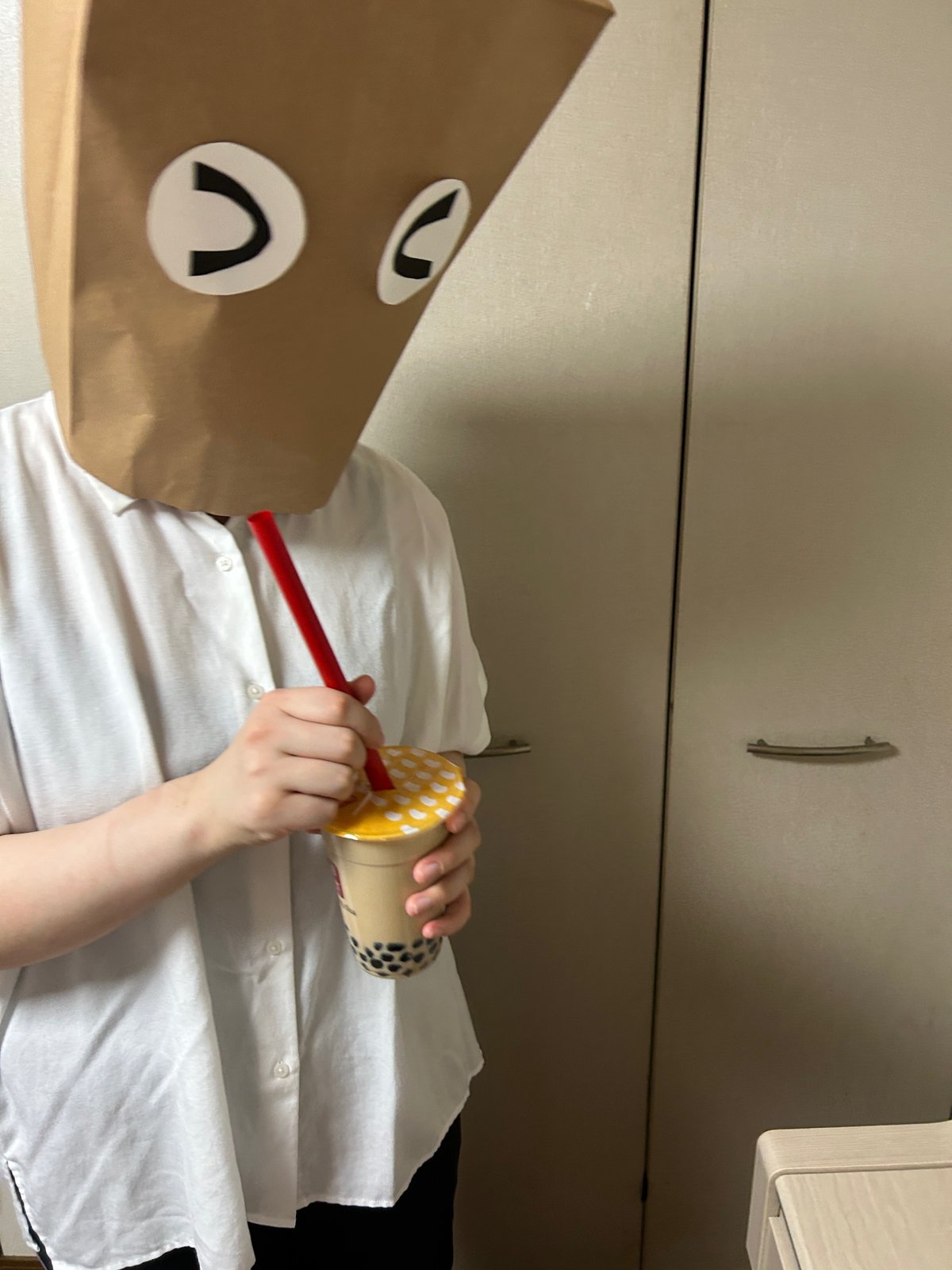 無駄はよくないので夏休みの宿題でタピオカを飲む｜caku