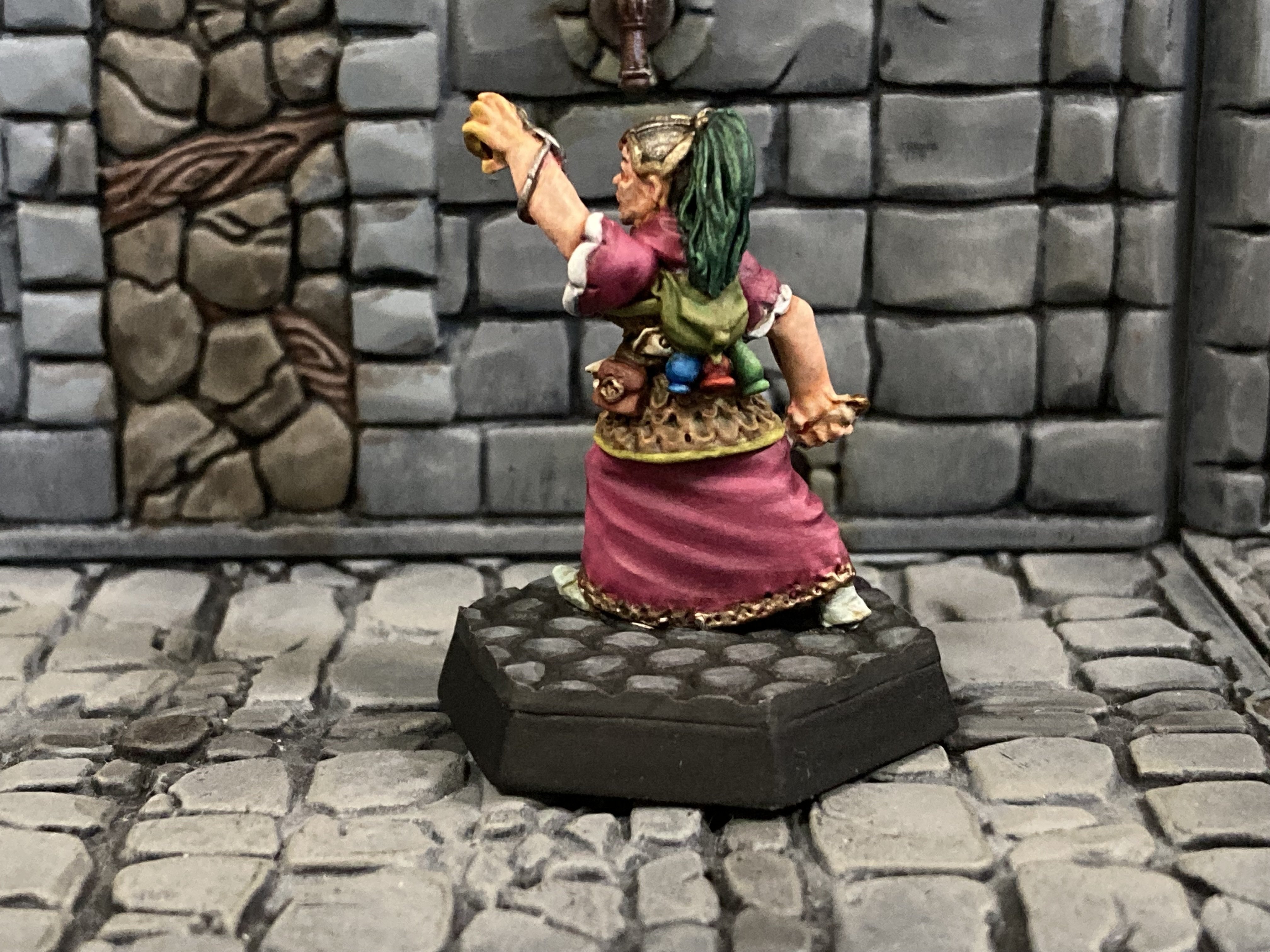 中級の女司祭（旧シタデル）｜きしみつ