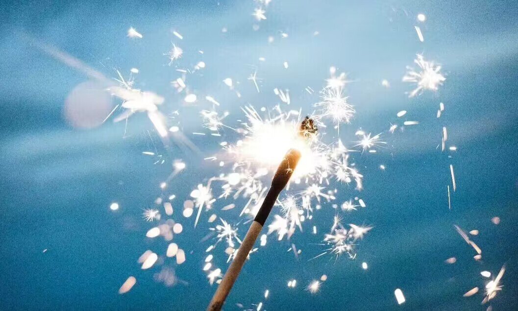 冬の足音が闻こえる秋の夜。でも、ここは暖かい。｜Ashun