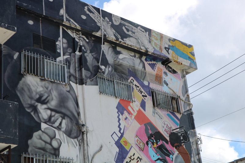 『X-BORDER KOZA』のある街 ～コザで交わる「マチ」「ミチ」「メシ」～｜X-BORDER（クロスボーダー）