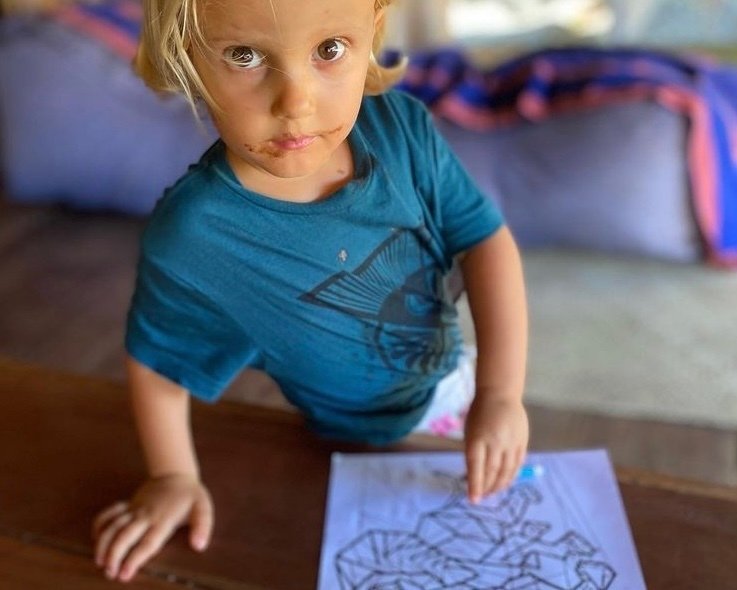 休日の芸術 】 上海での展示ラストで、スナックAOというイベントをしたら、面白い日本人にたくさん出会えました。｜KENTA AOKI @ 会社員 × 塗り絵本作家 × ビール愛好家