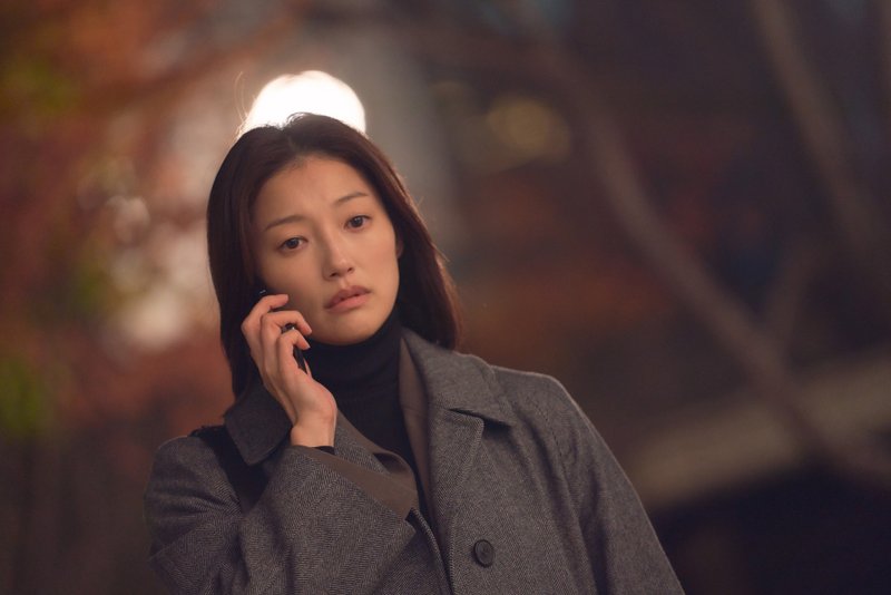 幸せを競い合う戦場、SNS｜Hulu Japan