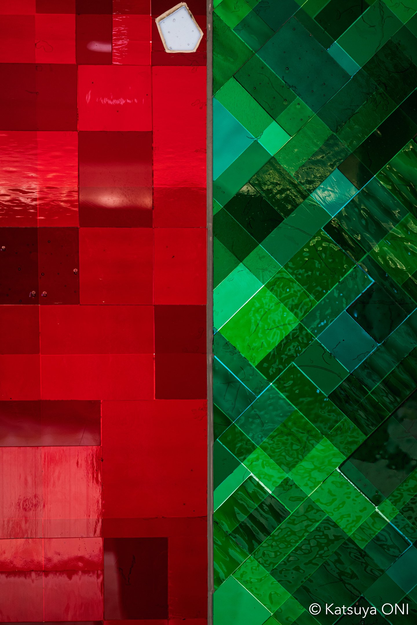 雨の西梅田【カラースナップ】｜Katsuya ONI