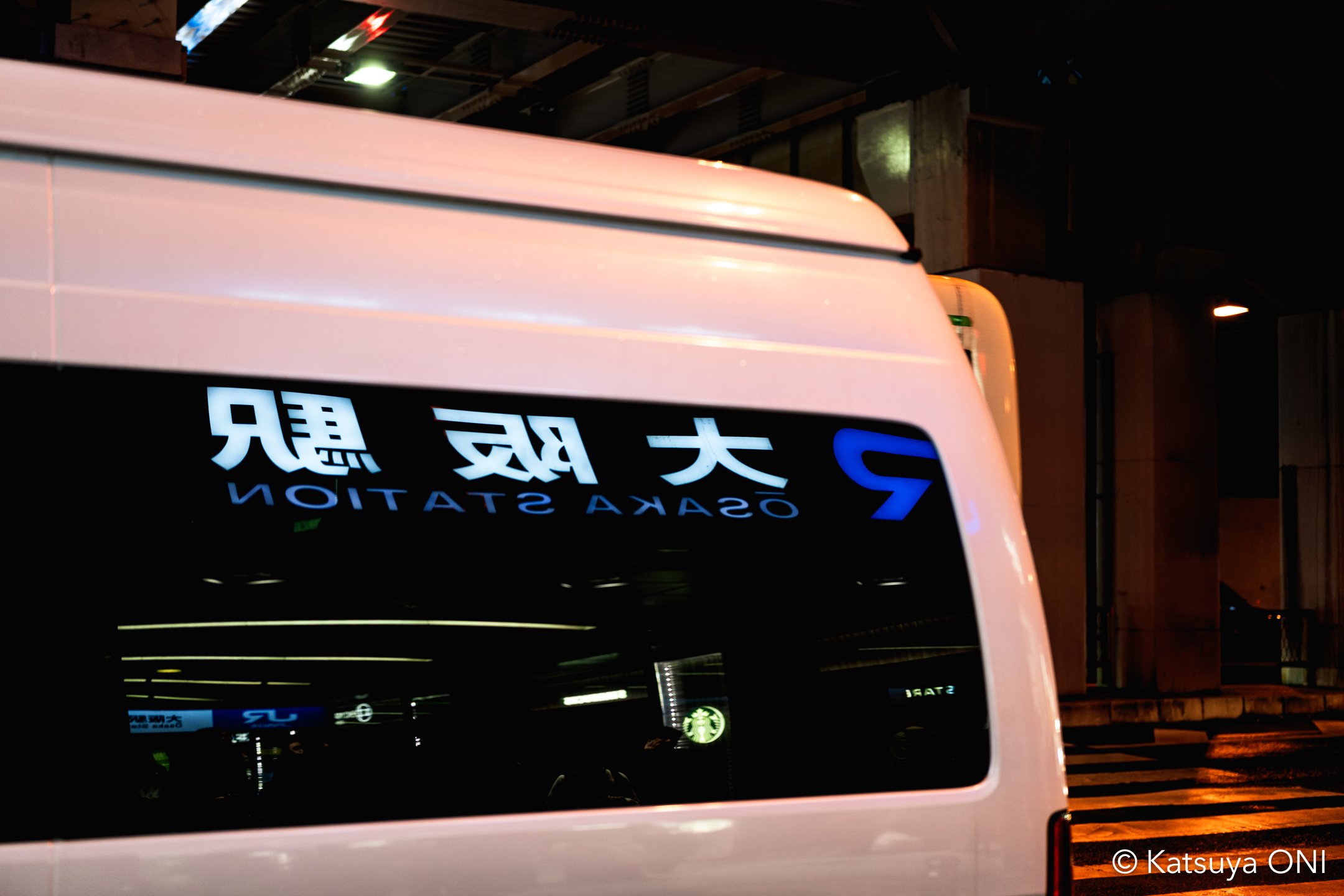 雨の西梅田【カラースナップ】｜Katsuya ONI