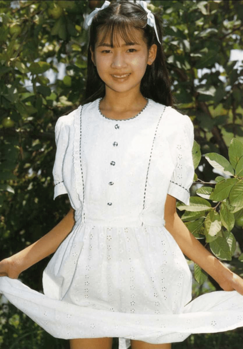 嶋村みちこ 秘密、あげます・・・｜asian Pussycat