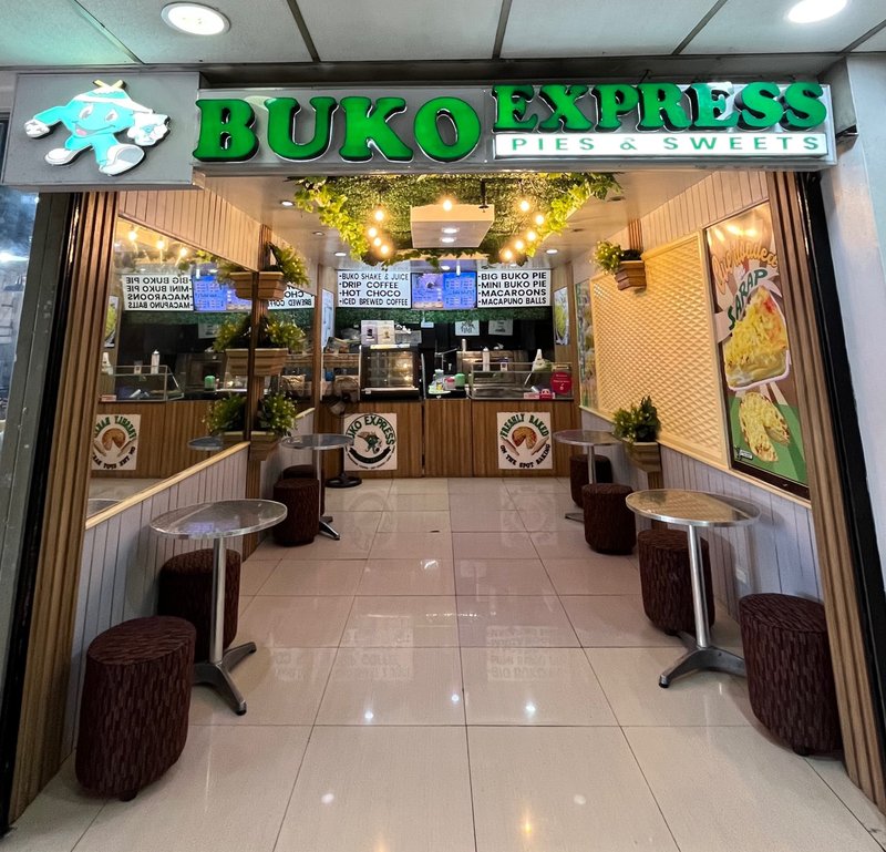 Fresh Buko Juice in the Philippines / ココナッツジュース in フィリピン｜Grace