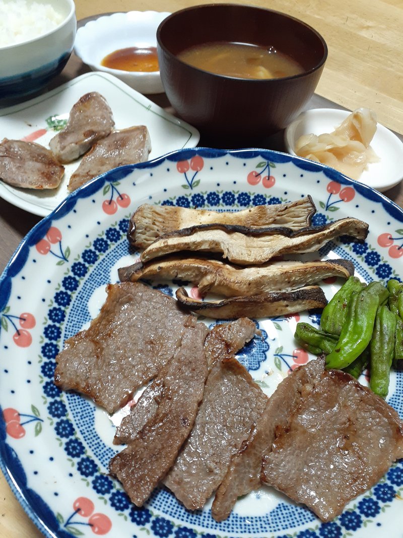 『牛カルビと豚タン』(塩分1.0g)｜guttyo