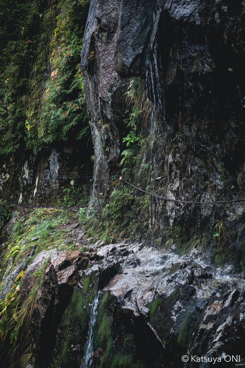 雨の下ノ廊下を歩く(2日目)｜Katsuya ONI