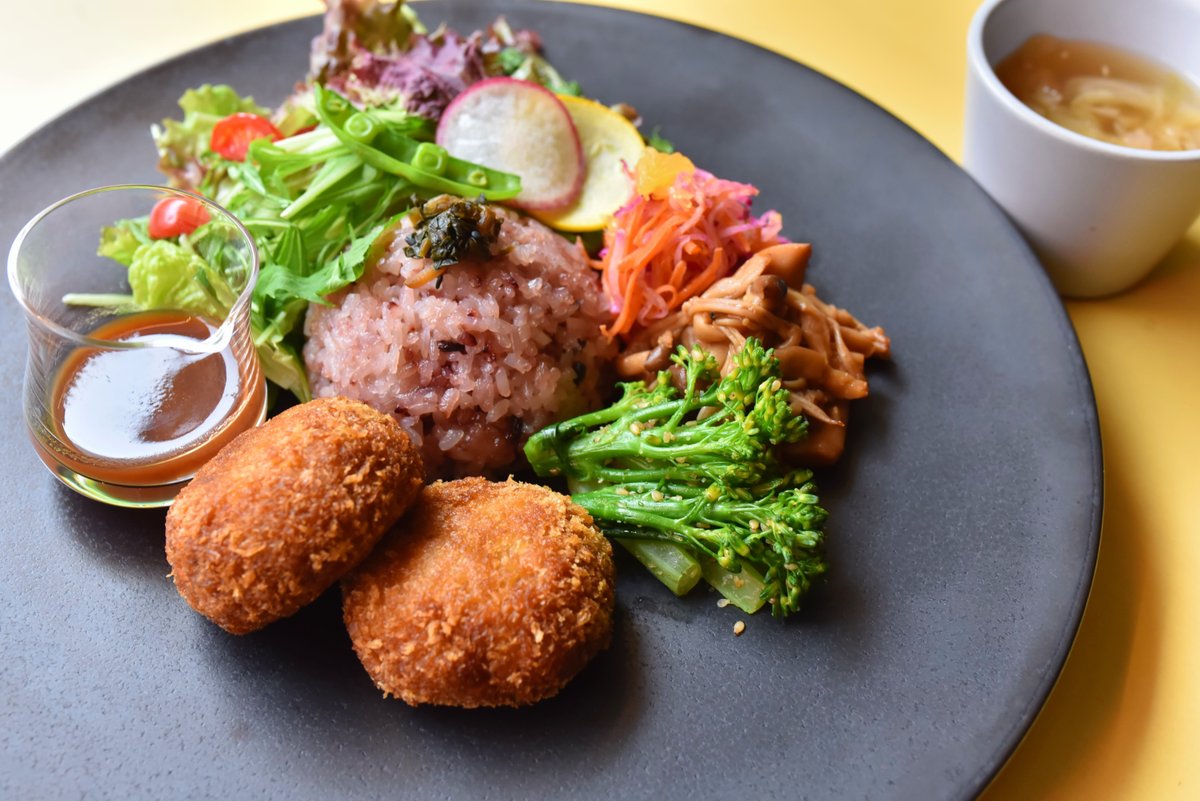 食と対話で人との繋がりが生まれるコミュニティカフェはぐくむ湖畔 ー 東京都世田谷区(下北沢)のまち自慢｜FOUNDING SELECTION