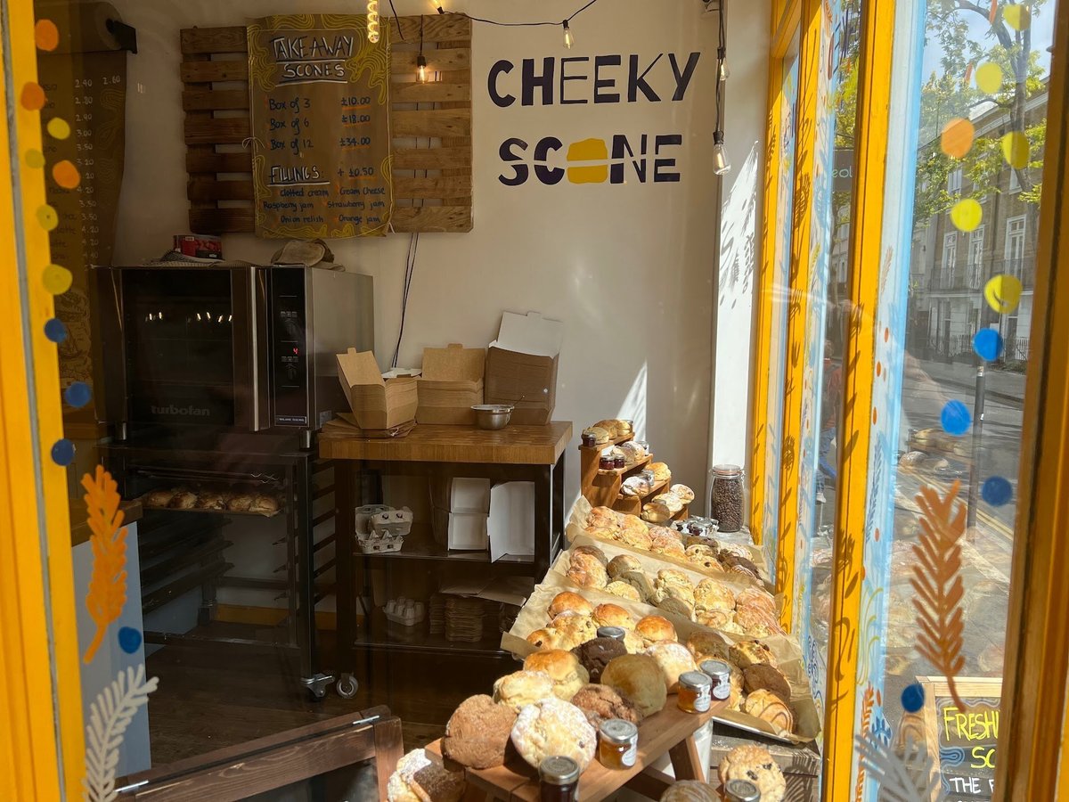 ロンドン10分散歩 - 食旅 - ③ Notting Hill Gate ｜Kumi