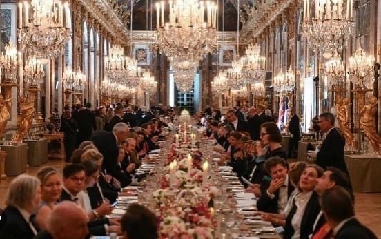ヴェルサイユ宮殿の晩餐会｜kyoko_ikemura