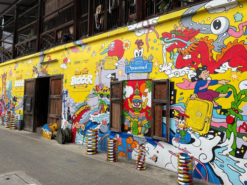 バンコク・アート Vol.3 Talad Noi wall art｜ときつる