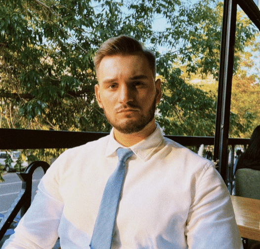 おススメの米国小型株3銘柄【STRL / LMB / INSE】｜Investlingo / インベストリンゴ🍎