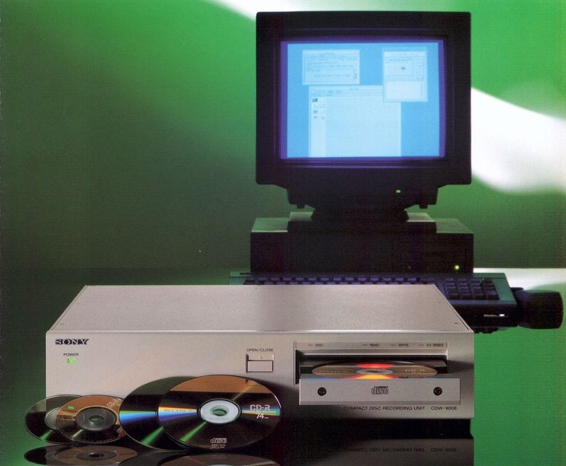 Artist Connection完全攻略(その1): CEOインタビュー｜KORG Live Extreme