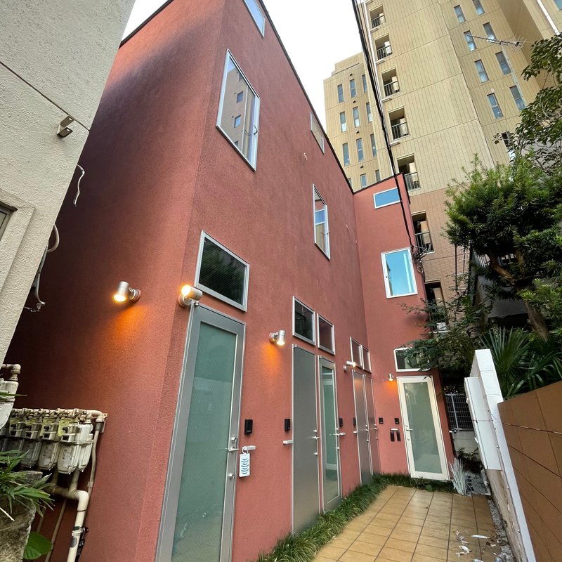 【なんで、キッチンにトイレが！？】そんな間取りの物件を調査！！｜RoomPaのお姉さん