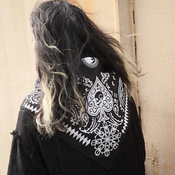 『SMACK ENGINEER × Ryusuke Kawamoto』限定コラボレーションアイテム「BIG BANDANNA」入荷！！｜Rogia