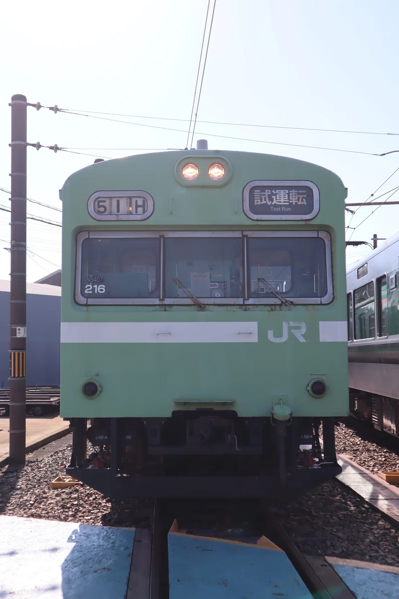 JR西日本×日本旅行 鉄道の魅力が満載！吹田総合車両所車両撮影ツアー｜ryokichi
