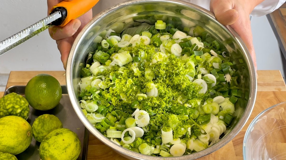 11種類のハーブとスパイスでグリーンカレー（ペースト編）｜chef ichi