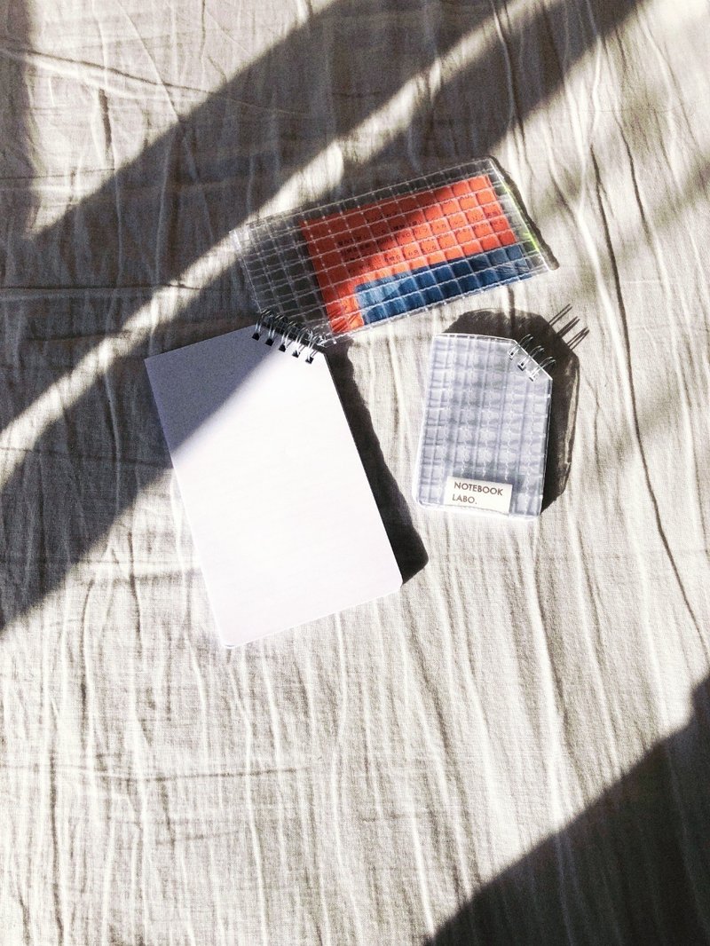 駆け出しノート屋の商品紹介：リングノートに着脱可能なポケット！｜NOTEBOOK LABO.