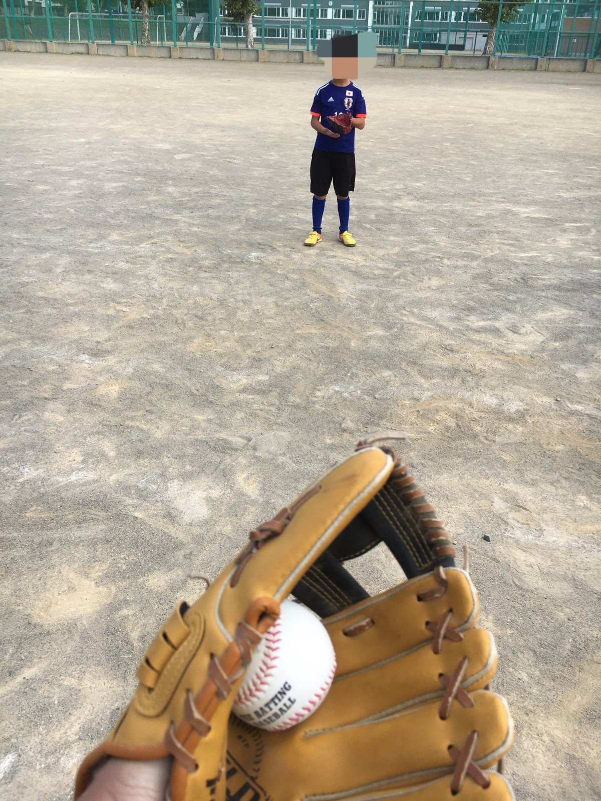 サッカーのプロ選手になることとは？を子供との朝練を通じて想像した話。｜Hassy