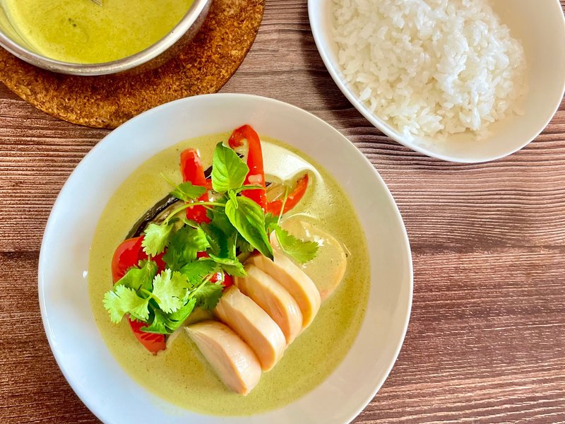 11種類のハーブとスパイスによるグリーンカレー・ソース編｜chef ichi