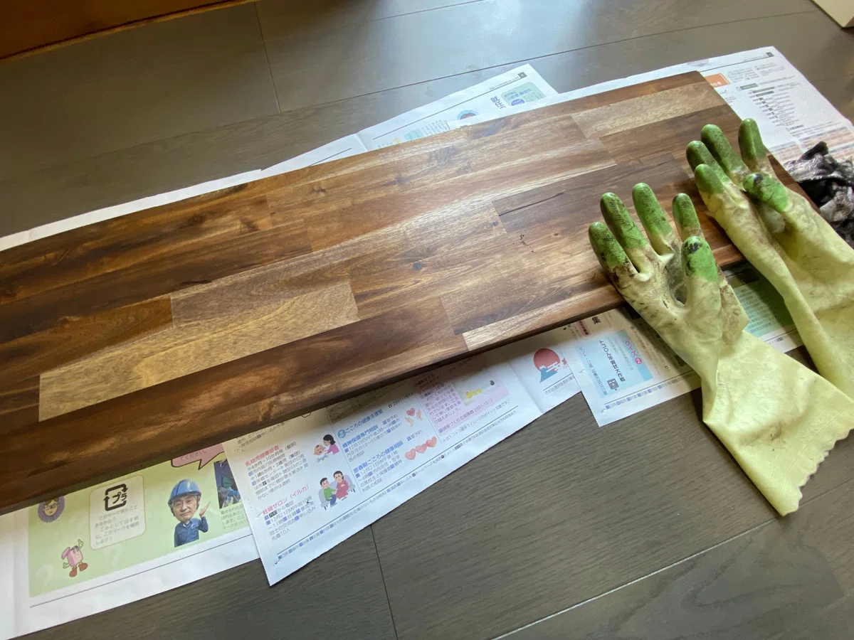 I customized my video editing desk with a little DIY｜ちいさな島