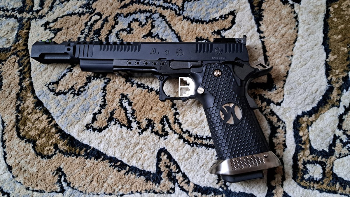 ARMORER WORKS LIMCAT CUSTOM Razor Cat BK JP 風の魂 AW HX2402 エアガンレビュー｜郭公