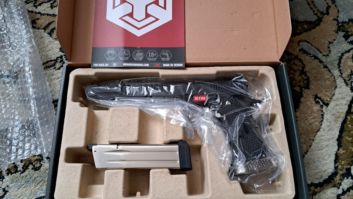 ARMORER WORKS LIMCAT CUSTOM Razor Cat BK JP 風の魂 AW HX2402 エアガンレビュー｜郭公