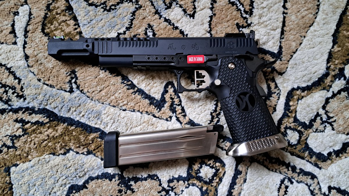 ARMORER WORKS LIMCAT CUSTOM Razor Cat BK JP 風の魂 AW HX2402 エアガンレビュー｜郭公