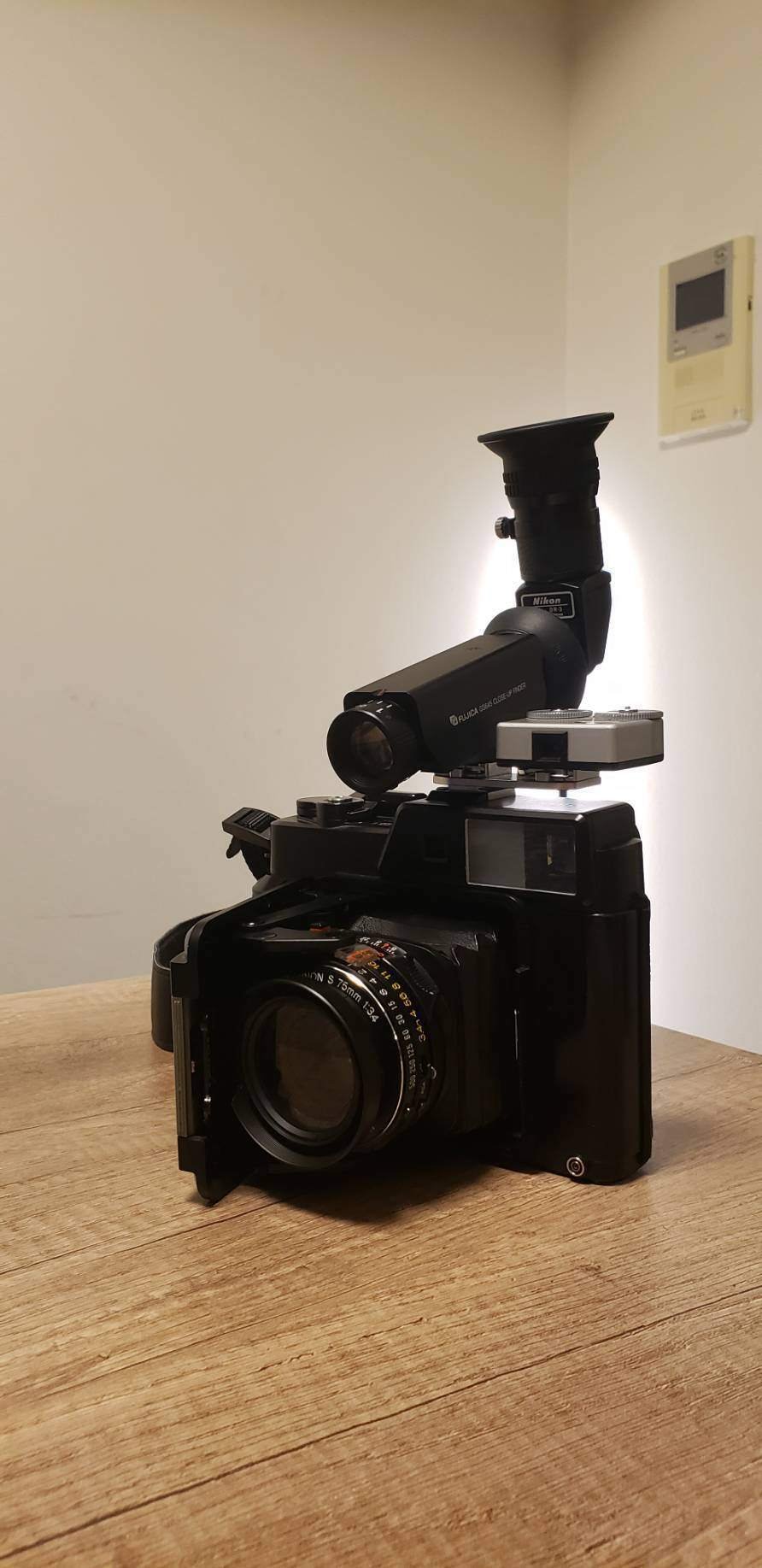 富士フイルム GS645 ジャンク・要整備品 - フィルムカメラ 富士フイルム GS645 ジャンク・要整備品 - フィルムカメラ