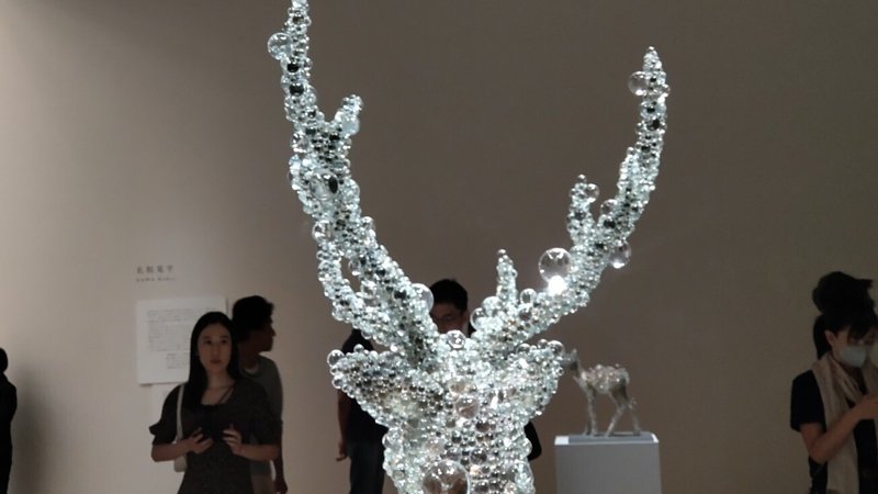 アート | されど光〜名和晃平「PixCell」シリーズに見た光の功罪｜NATSUKO