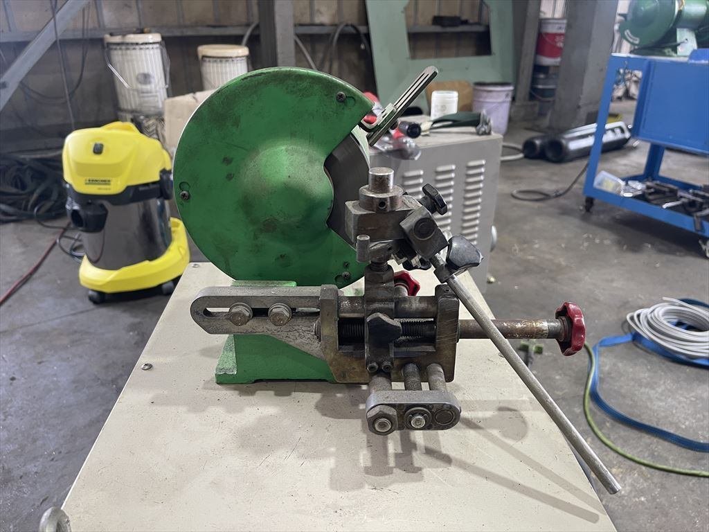 U43719 ドリル研削盤｜UMAC株式会社