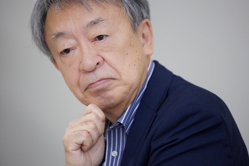 When skillful and clever “AI robot scientists” become partners to ...