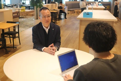 [Interviewed by a New Hire! Getting to Know the Company #7] Learning ...
